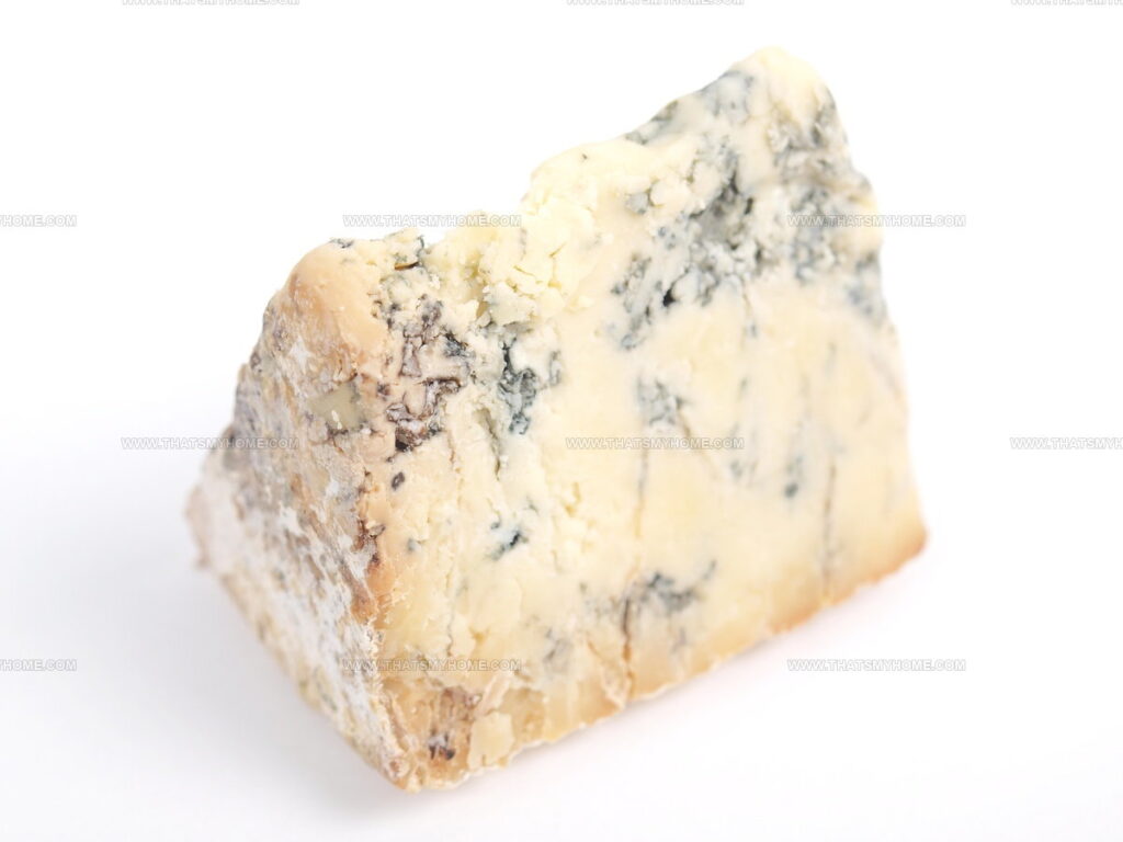 33 Signature British Blue Cheeses: A Tangy Treasure Trove - That's My Home